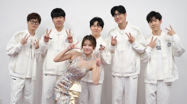 JDG và iG hoàn tất đội hình “3 Trung 2 Hàn”, trở thành đối trọng của ...